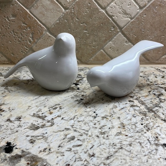 Torre & Tagus | Art | Torre Tagus Ceramic Finch Birds | Poshmark
